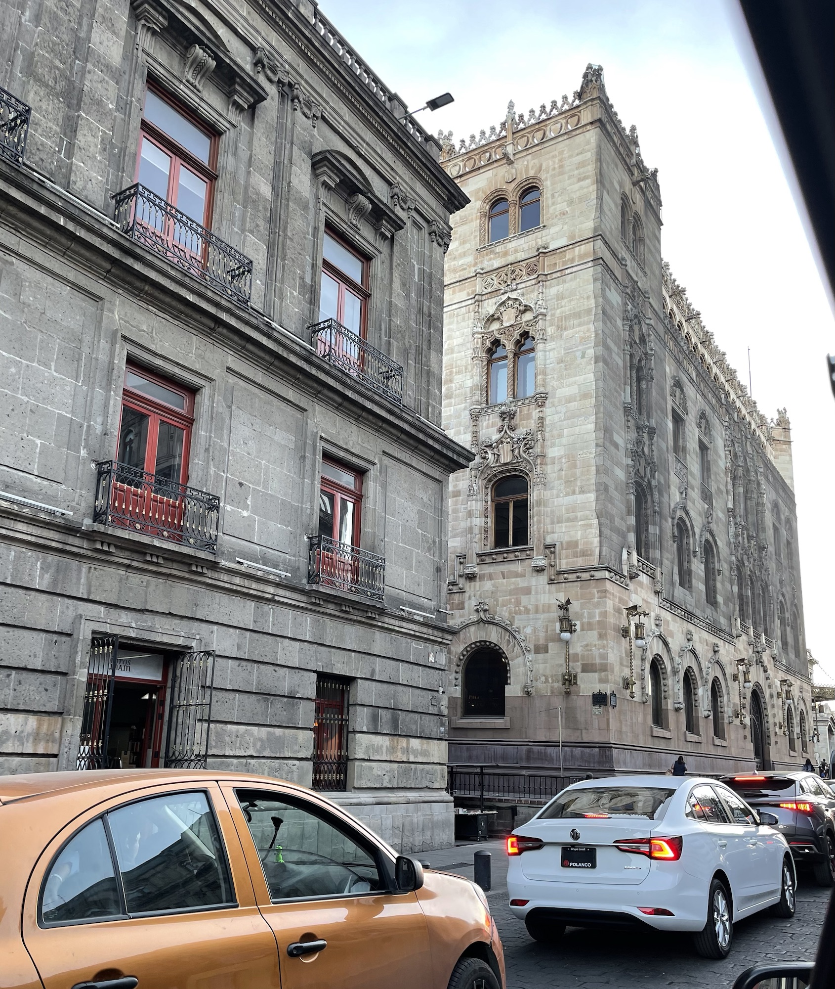 Arrived Mexico City – RobbieLambertsTravels