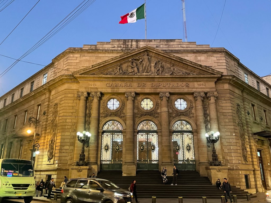 Arrived Mexico City – RobbieLambertsTravels